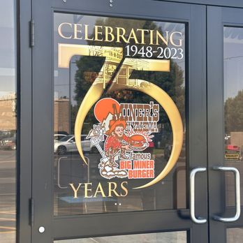 MINER’S DRIVE-IN RESTAURANT - Updated June 2024 - 416 Photos & 663 ...