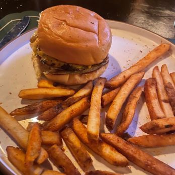 THE REMY - Updated June 2024 - 411 Photos & 194 Reviews - 2445 Hotel ...