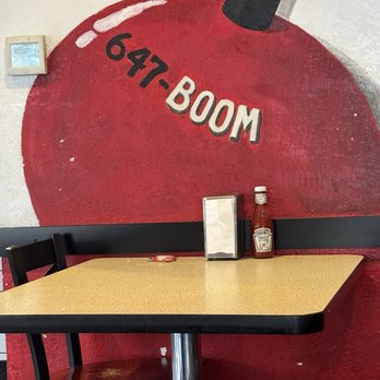 BOOMER’S DRIVE IN - Updated May 2025 - 299 Photos & 560 Reviews - 310 N ...
