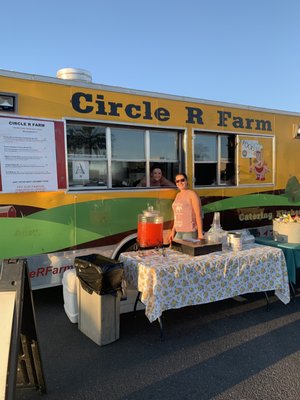 CIRCLE R FARM - Updated December 2025 - 16 Photos & 19 Reviews - 100 ...