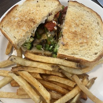 FLAT TIRE DINER - Updated June 2025 - 229 Photos & 225 Reviews - 4700 ...