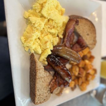 AMERIBRUNCH CAFE - Updated May 2025 - 2085 Photos & 1613 Reviews - 316 ...