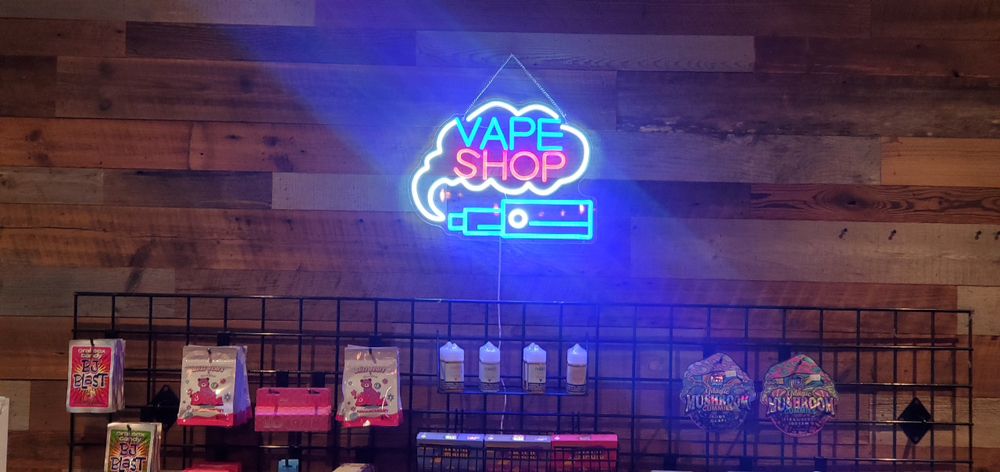 SILVER SKY VAPE - Updated April 2026 - 16 Photos - 11732 Airport Rd ...