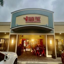 CLUCK FACE NASHVILLE HOT CHICKEN - Updated November 2025 - 129 Photos ...