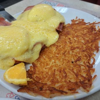 BREAKFAST STATION - Updated June 2025 - 112 Photos & 226 Reviews - 8405 ...