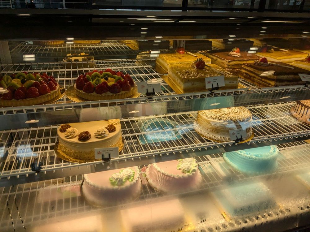 PARTY CAKE BAKERY - Updated August 2025 - 12 Photos & 13 Reviews ...