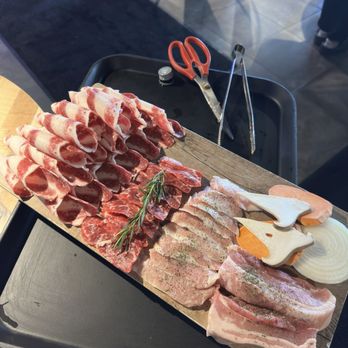 PIGYA - Updated June 2024 - 829 Photos & 395 Reviews - 3400 W 8th St ...