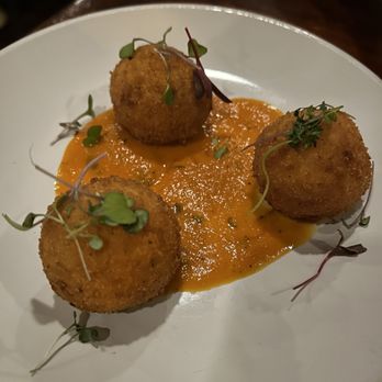 GIARDINO - Updated August 2025 - 224 Photos & 179 Reviews - 2503 ...