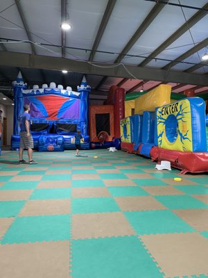RED BANK BOUNCE - 2011 Dayton Blvd, Red Bank, Tennessee - Indoor ...