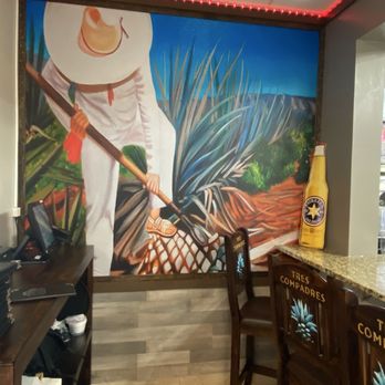 TRES COMPADRES MEX GRILL BAR - Updated December 2025 - 85 Photos & 31 ...
