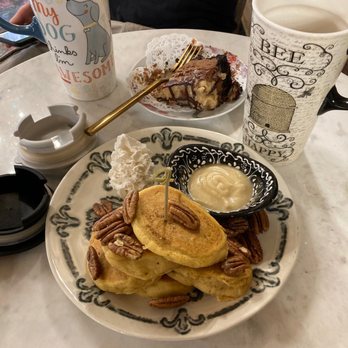 CAFE FEELLOVE - Updated July 2025 - 407 Photos & 208 Reviews - 2 W St ...