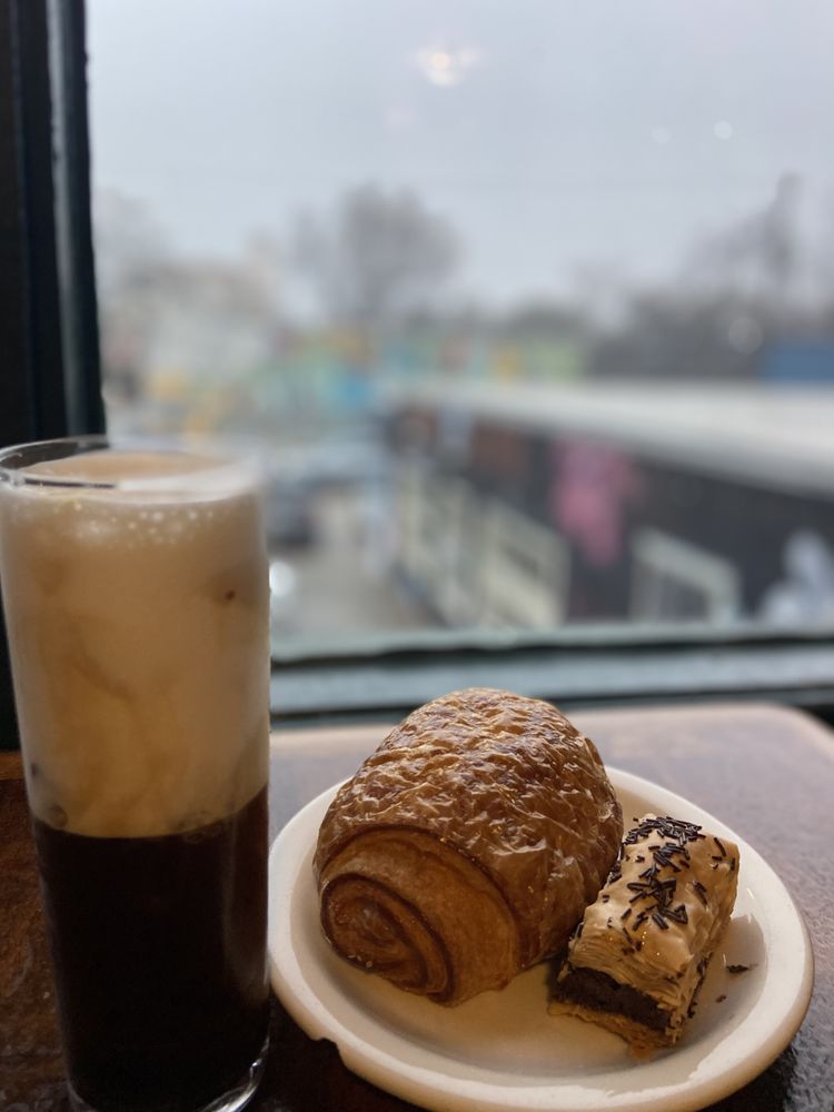 AGORA - Updated February 2025 - 933 Photos & 1373 Reviews - 1712 ...