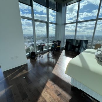 SUNSET VINE TOWER APARTMENTS - Updated December 2025 - 127 Photos & 19 ...