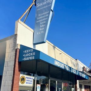 LAWA SECURITY BADGE OFFICE - Updated March 2025 - 22 Reviews - 6100 W ...