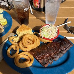 BRICKYARD PUB AND BBQ - Updated December 2025 - 305 Photos & 379 ...