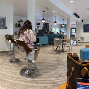 UNION COFFEE HOUSE - 284 Photos & 332 Reviews - 3705 Cedar Springs Rd ...