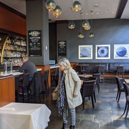 ONE MARKET RESTAURANT - Updated May 2025 - 1813 Photos & 1424 Reviews ...