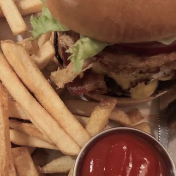 2520 TAVERN - Updated April 2025 - 340 Photos & 212 Reviews - 2520 ...