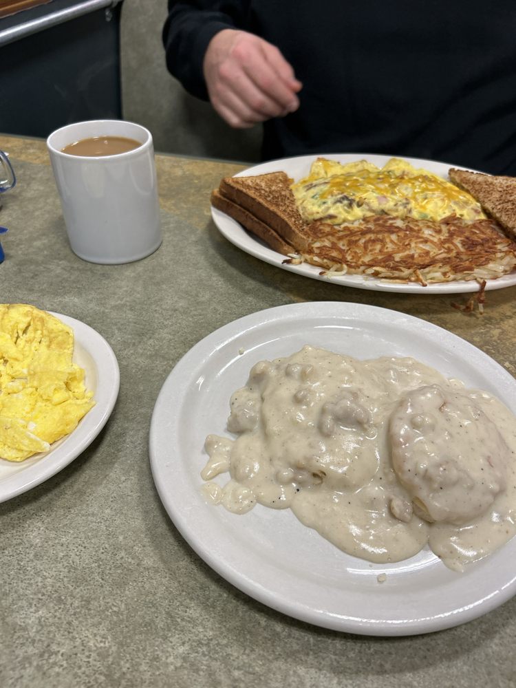 CARPENTER’S DINER - Updated December 2024 - 15 Reviews - 518 Jefferson ...