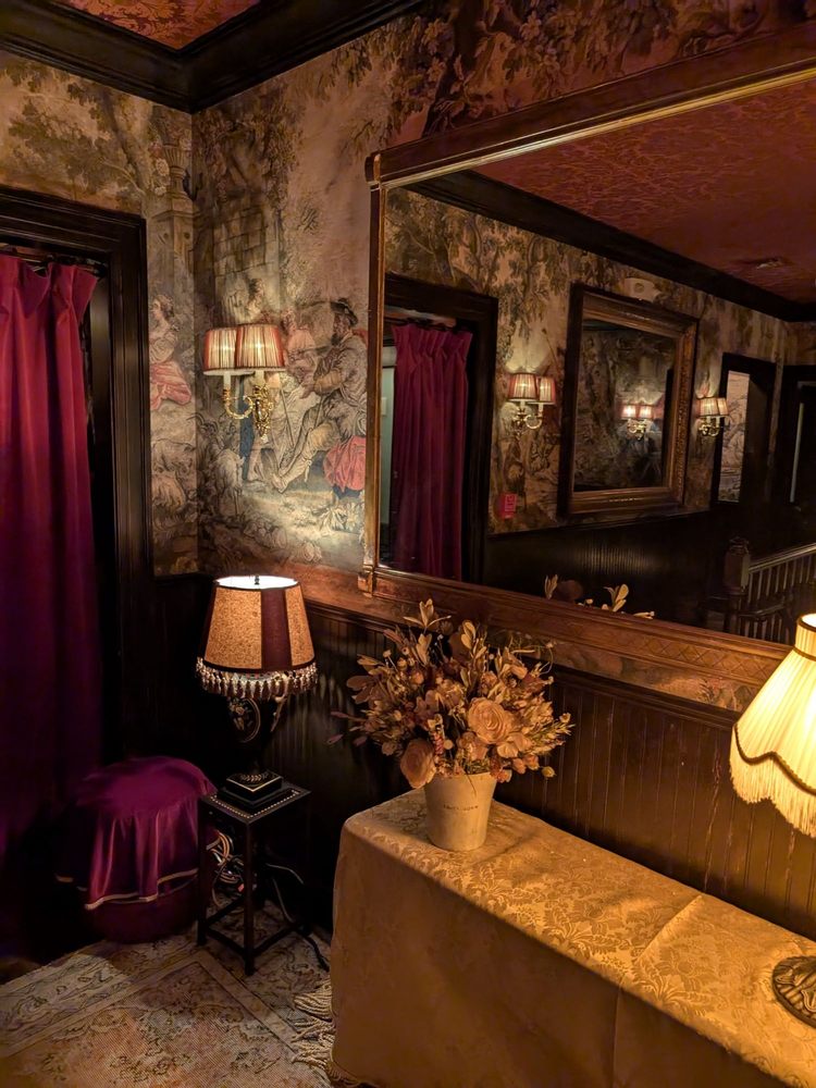 The Lucy Mercer Bar, Washington | Roadtrippers