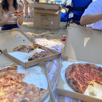 WHITECAPS PIZZA - Updated March 2025 - 495 Photos & 844 Reviews - 8290 ...