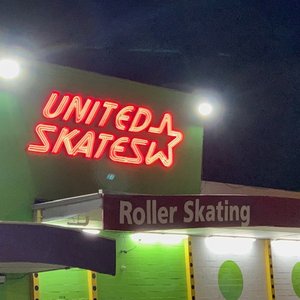 UNITED SKATES OF AMERICA - 73 Photos & 111 Reviews - Skating Rinks ...