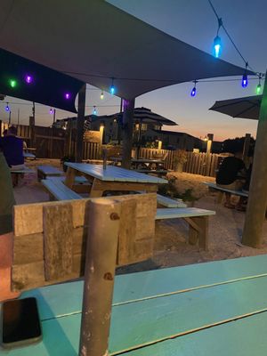 BONZER SHACK - Updated July 2025 - 243 Photos & 293 Reviews - 1200 S Virginia Dare Trl, Kill ...