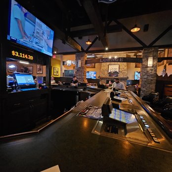 WINCHELL’S PUB & GRILL - Updated March 2025 - 253 Photos & 252 Reviews ...