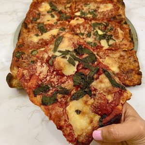 Di Fara Pizza - Takeout & Delivery - 2088 Photos & 3552 Reviews - Pizza ...