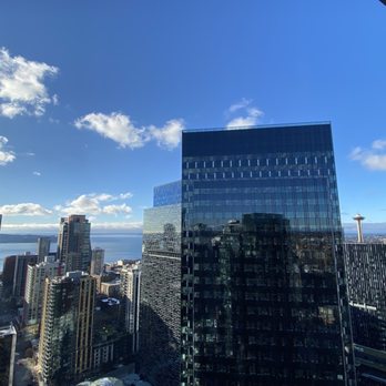 WINDSOR CIRRUS - Updated March 2025 - 46 Photos & 37 Reviews - 2030 8th ...