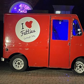 GOODNIGHT FATTY - 198 Photos & 149 Reviews - 1 Washington Square, Salem ...