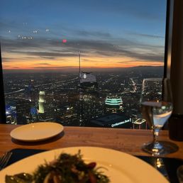 71 ABOVE - Updated January 2025 - 9220 Photos & 2742 Reviews - 633 W ...