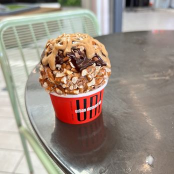 URBAN DESSERT LAB - Updated June 2024 - 46 Photos & 35 Reviews - 7901 ...