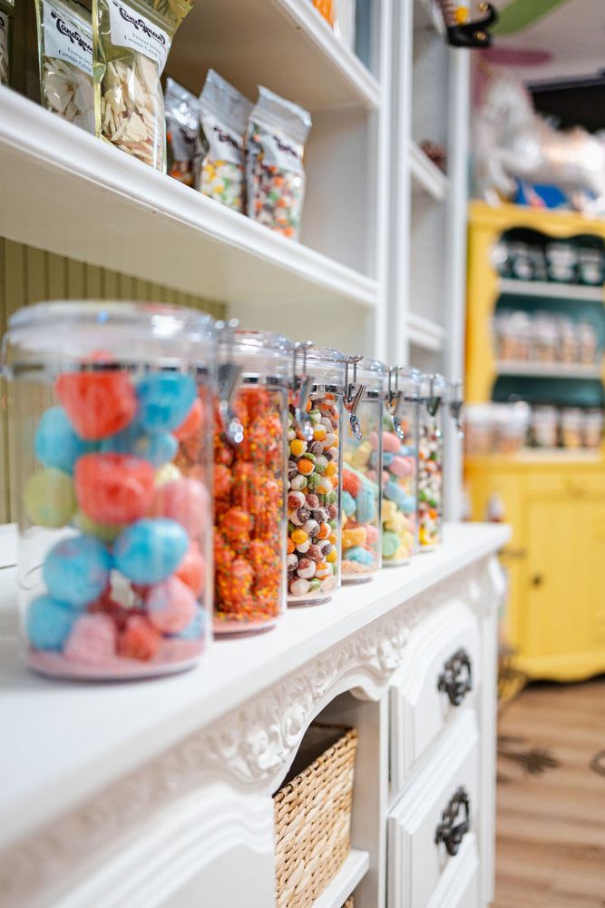 THE CANDYMAN COMPANY - Updated September 2024 - 4321 I-35 Frontage Rd ...