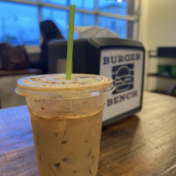 BURGER BENCH - Updated May 2025 - 122 Photos & 47 Reviews - 230 Main St ...
