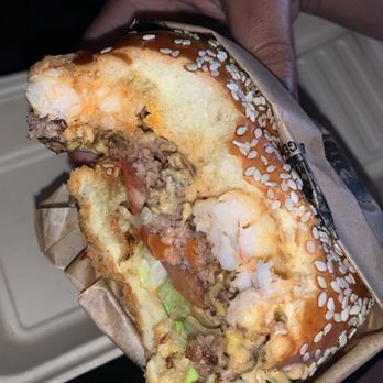 BURGER DISTRICT LA - Updated June 2024 - 227 Photos & 145 Reviews - 231 ...
