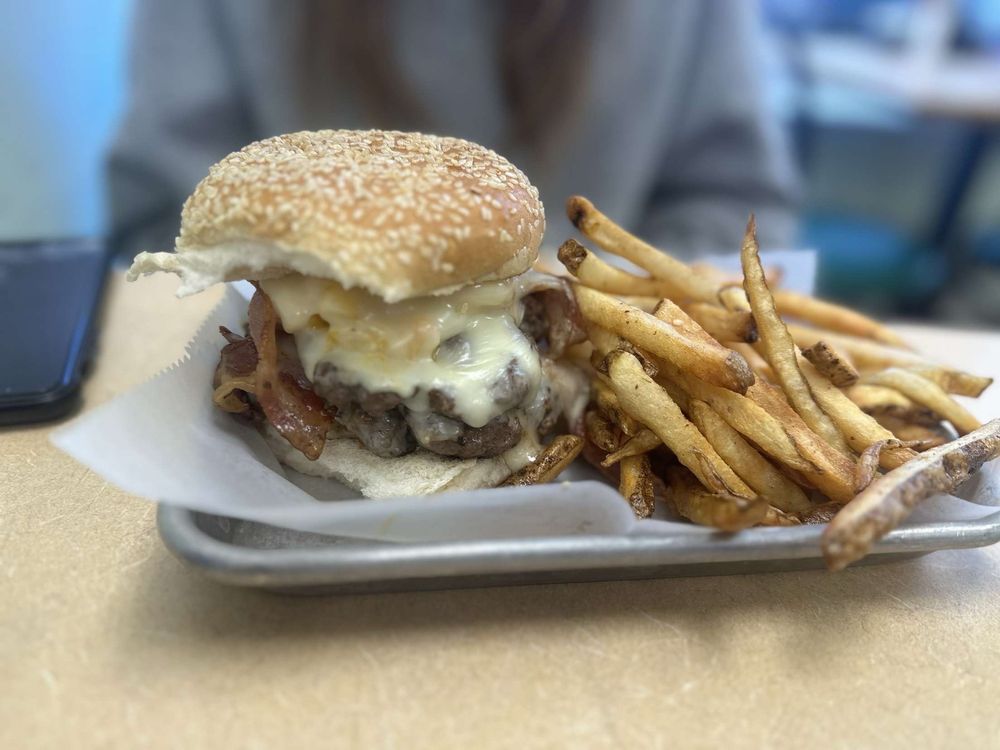 JOY’S GRILL & BURGER HOUSE - Updated September 2025 - 39 Photos & 65 ...