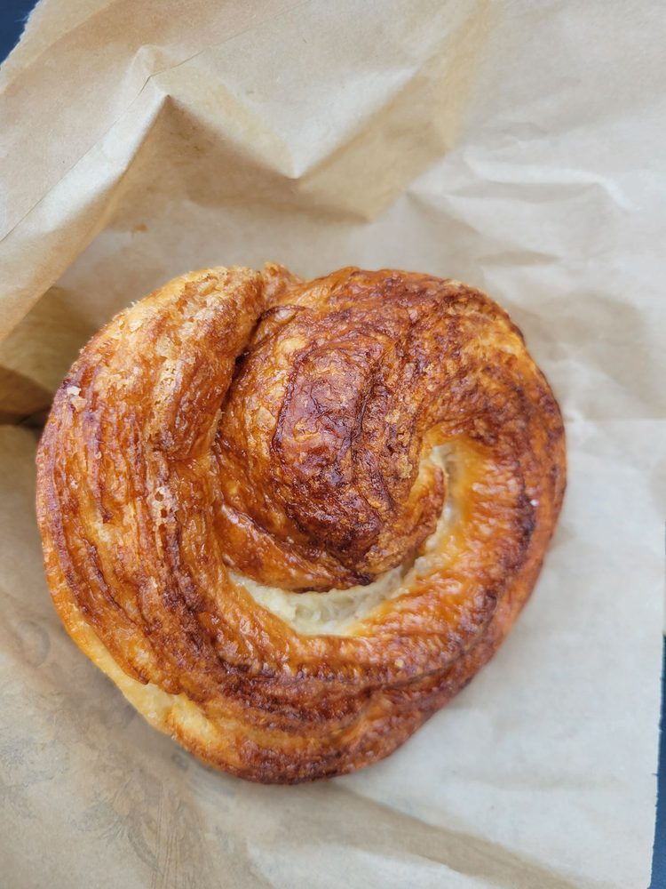 MACRINA BAKERY & CAFE - 234 Photos & 271 Reviews - 615 W McGraw St ...