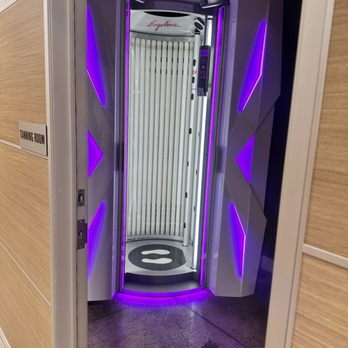 CURL FITNESS RIVERSIDE - Updated November 2024 - 35 Photos & 51 Reviews ...