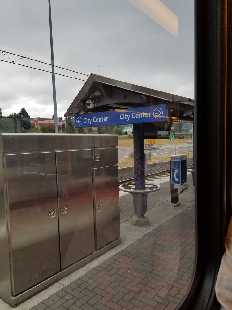 CLACKAMAS TOWN CENTER TRANSIT CENTER - MAX STATION - Updated May 2024 ...