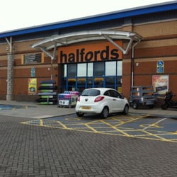 HALFORDS - Auto Parts & Supplies - Squires Gate Lane, Blackpool, United ...