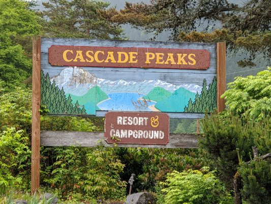 CASCADE PEAKS - Updated July 2024 - 21 Reviews - 11519 US Hwy 12 ...