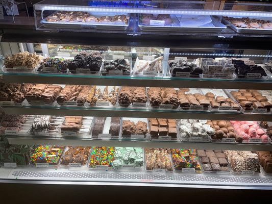 SWEET HUT - Updated September 2025 - 18 Photos - 1305 Kalahari Dr ...