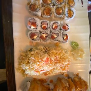 US SUSHI - 137 Photos & 166 Reviews - 619 Friendly Center Rd ...