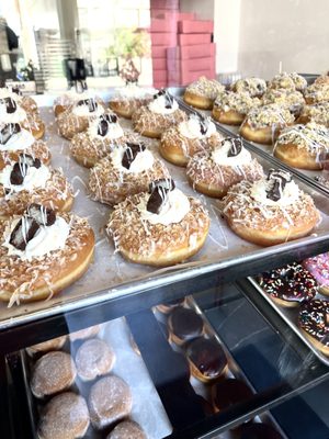 GROUNDS DONUT HOUSE - Updated October 2025 - 211 Photos & 64 Reviews ...