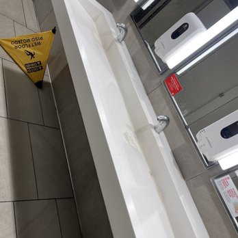 TARGET - Updated December 2025 - 45 Photos & 51 Reviews - 1629 N Town ...