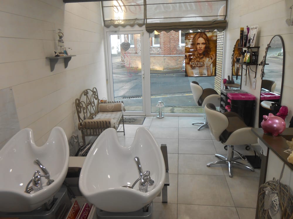 UNIVERS’ELLE COIFFURE - Rue Neuve 2, Souvret, Hainaut, Belgium - Hair ...