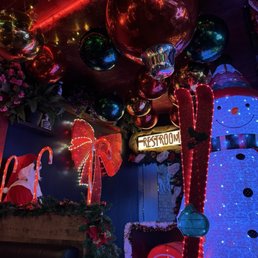 LITTLE ESE - Updated December 2025 - 68 Photos & 11 Reviews - 875 Queen ...