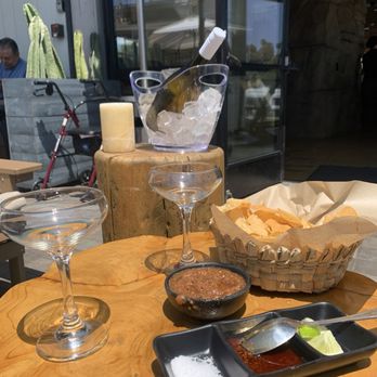 CAL MEX CANTINA - Updated May 2024 - 252 Photos & 179 Reviews - 100 ...