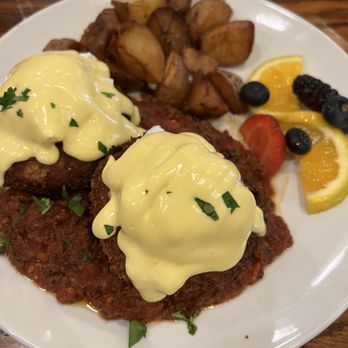 BASTA PIZZERIA - Updated May 2025 - 392 Photos & 401 Reviews - 121 Iowa ...